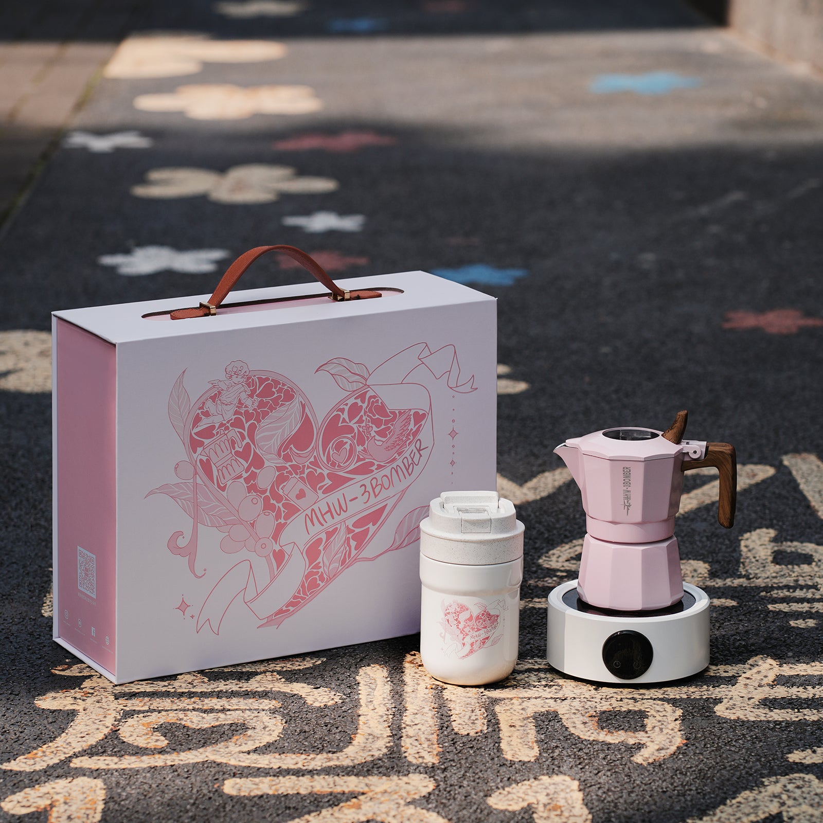 MHW-3BOMBER Flipped Moka Pot Gift Box - Pink – Raw Plus Coffee